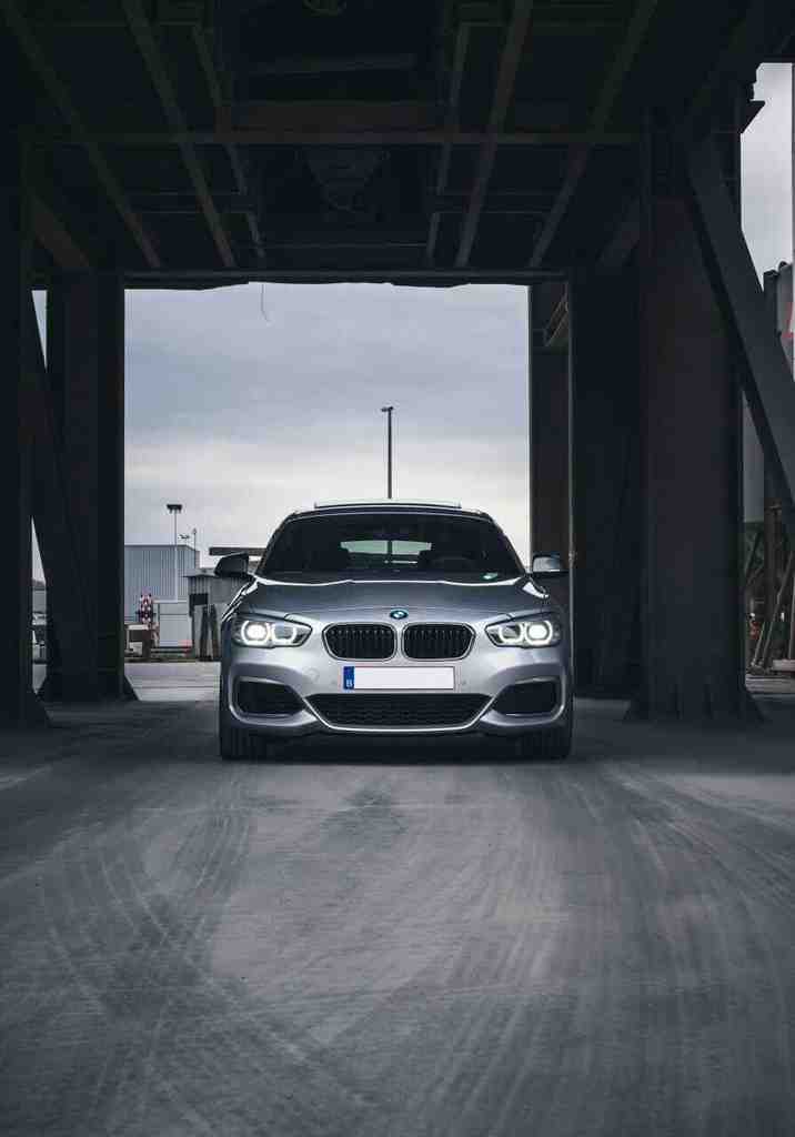 BMW's Humanoid Robots: Transforming Car Production - Breaking News